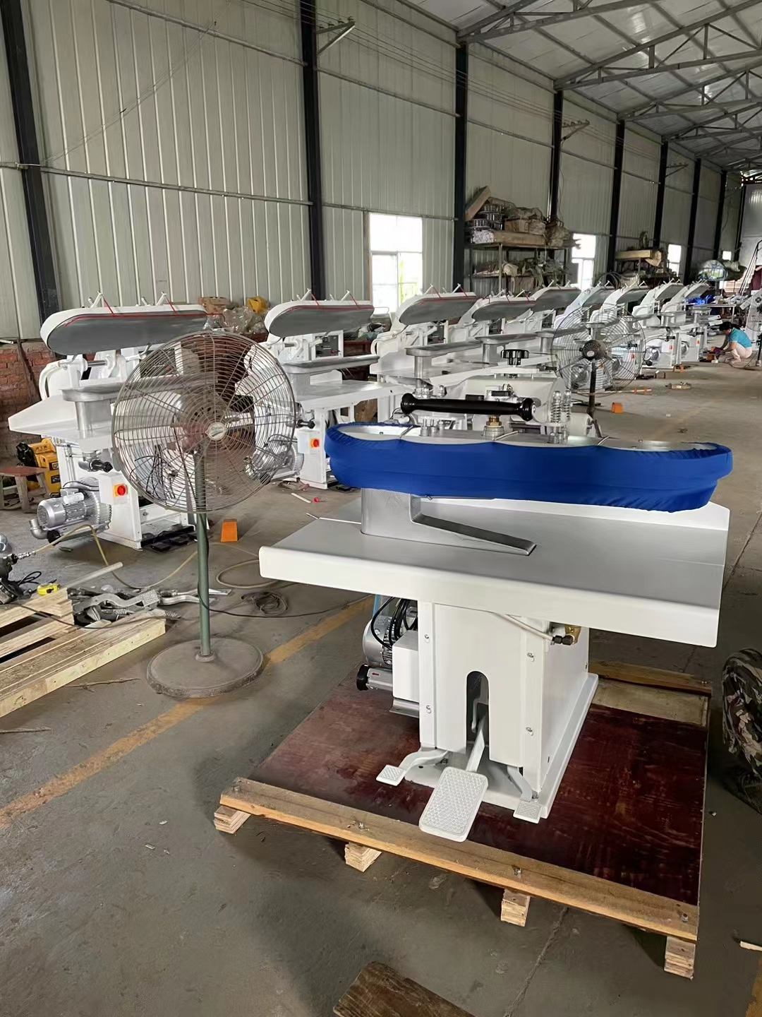 Professional Clothes Laundry Steam Pressing Machine from China ...